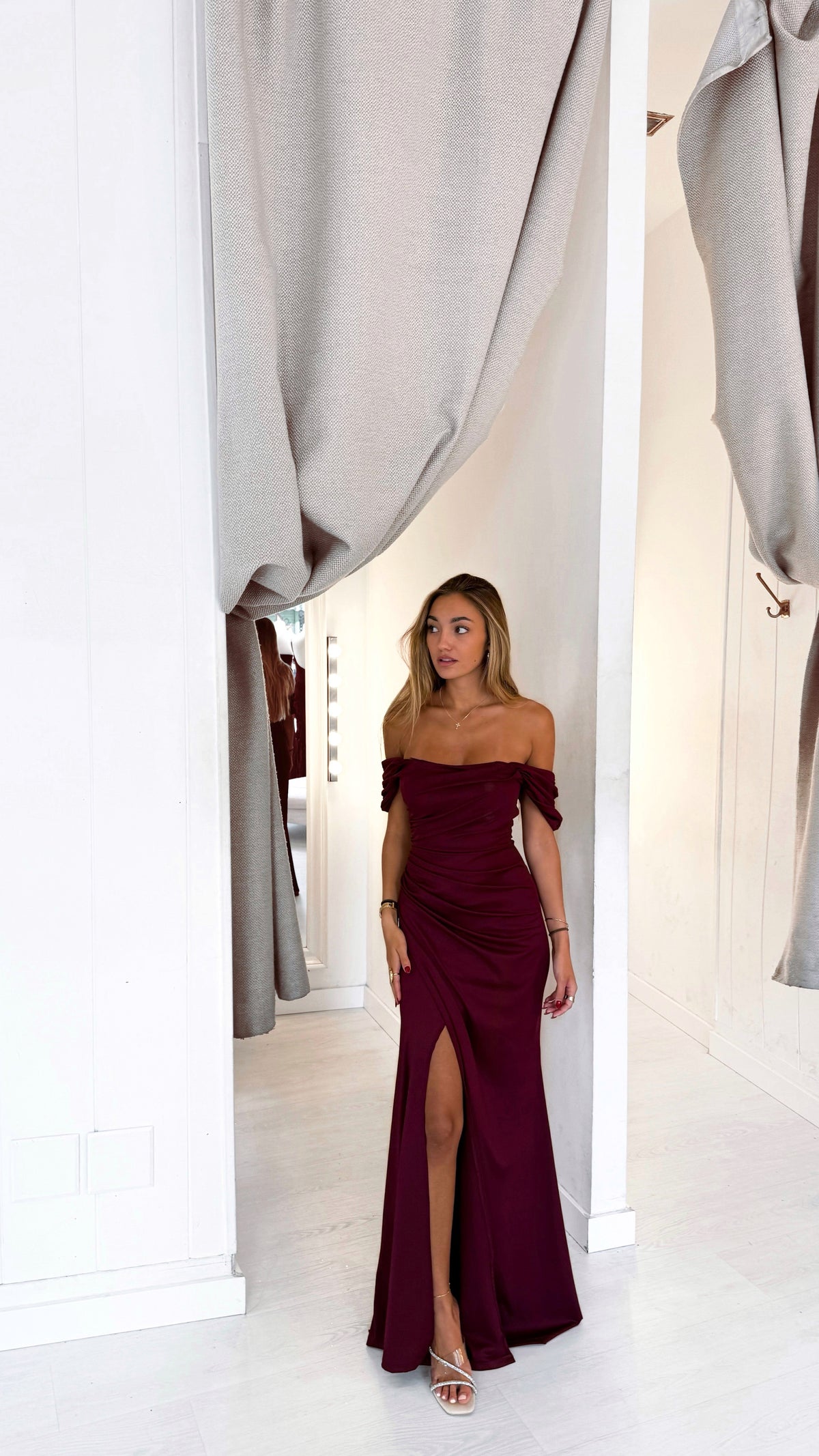 Scarlett dress - burgundy – Ohjuliettestore